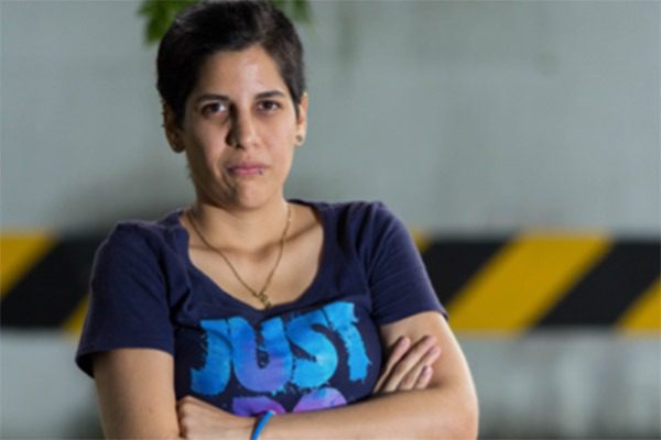 Egresada lanza su primer libro - UAO Portal